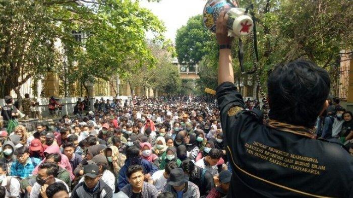 AKSI GEJAYAN MEMANGGIL - Ribuan Mahasiswa Mulai Bergerak, Nyanyian Yel ...