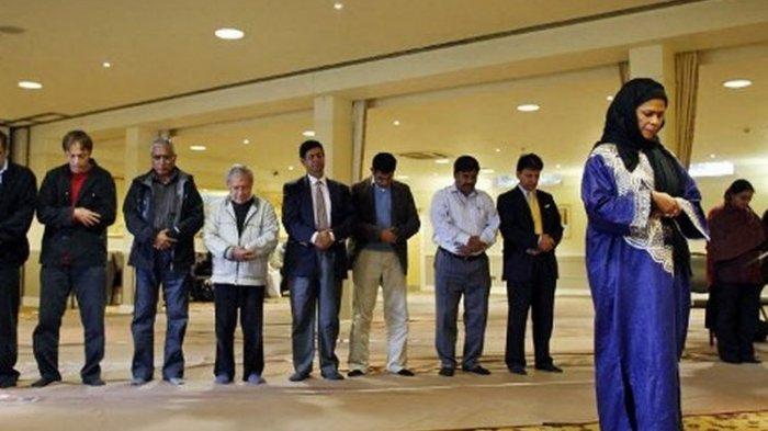 Lady Imam-Wanita Pertama yang Pimpin Salat di Amerika Serikat, Kini ...