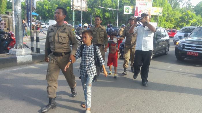 Dinas Sosial Razia Anak Jalanan dan Gelandangan Pengemis dan Diboyong ...