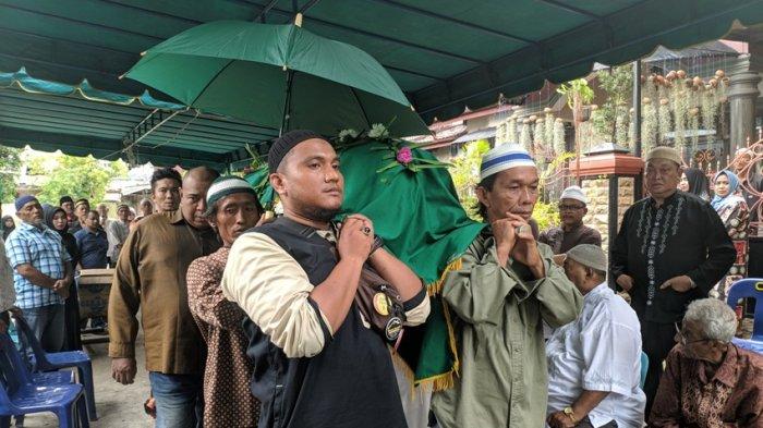 Anwar Congo Meninggal, Sutradara The Act of Killing Ucapkan ...