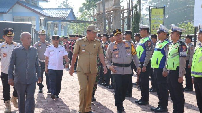 Pimpin Apel OPS Ketupat Toba 2024, Kapolres Humbahas Minta Personel Maksimalkan Pelayanan Publik ...
