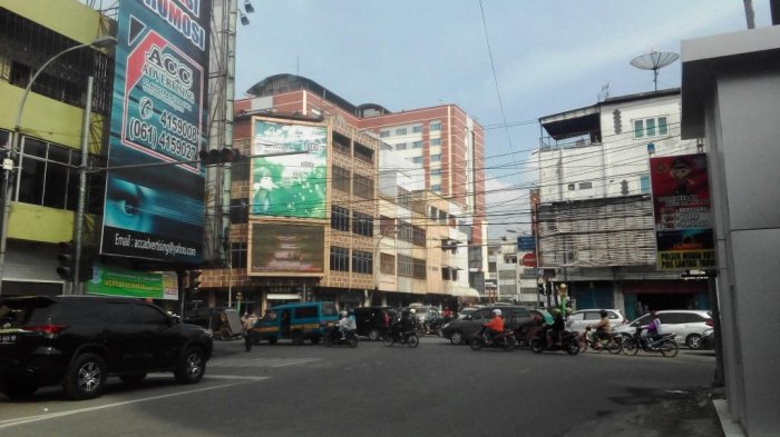 Lalu Lintas Kawasan Tugu Tirtanadi Ramai Lancar - Tribun-medan.com