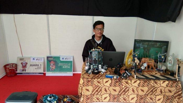 Punya Puluhan Koleksi Robot, UKM Robotik Sikonek Berharap Kian Banyak ...