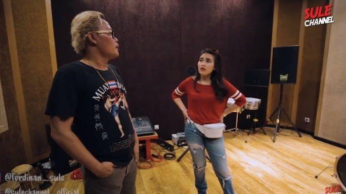 Sule Blak-blakan Tetap Gaji Penuh Karyawannya meski Tak Sampai Bekerja Sebulan, Ayu Ting Ting ...