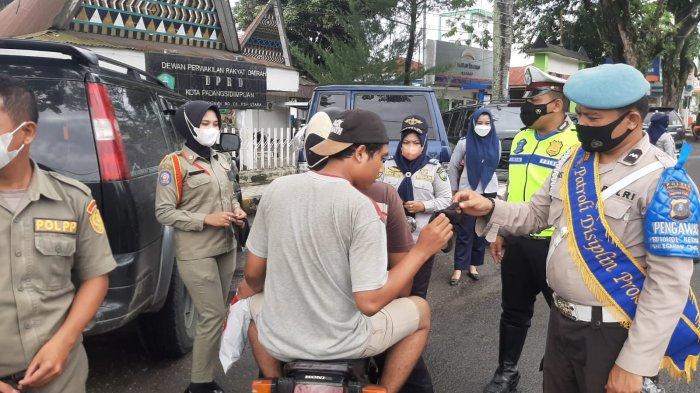 Cegah Penyebaran Covid19 Varian Omicron, Polres Padangsidimpuan Ops Non Yustisi Gabungan ...