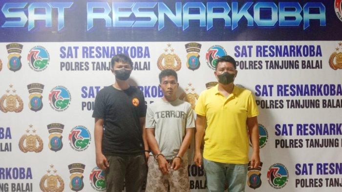 Polres Tanjungbalai Tangkap Bandar Sabu Kampung Baru dari Dalam Rumahnya - Tribun-medan.com