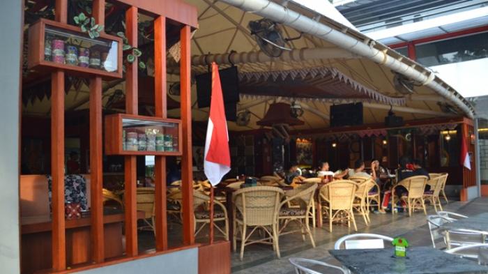 Di Batiks Cafe Ada Batik Gratis Setiap Makan Minimal Rp 300 Ribu ...