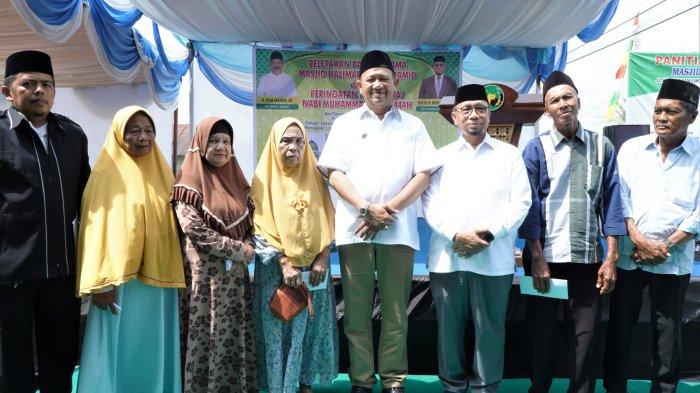 Plt Bupati Langkat Syah Afandin Hadiri Peletakan Batu Pertama Pembangunan Masjid Haimah Abdul ...