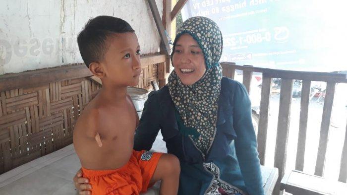 Tegar Setiawan, Bocah Penyandang Disabilitas Bercita-cita Menjadi Tahfiz Al Quran - Tribun-medan.com