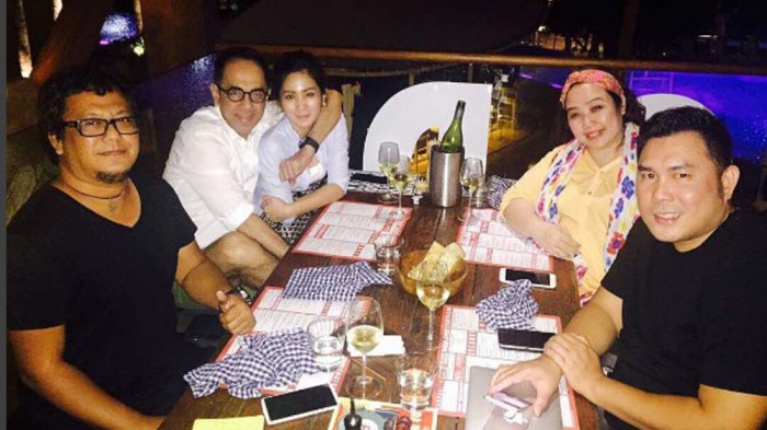 Bunga Zainal Pamer Mesra Bareng Suami Sukhdev Singh, Netizen Ungkit Ini - Tribun-medan.com