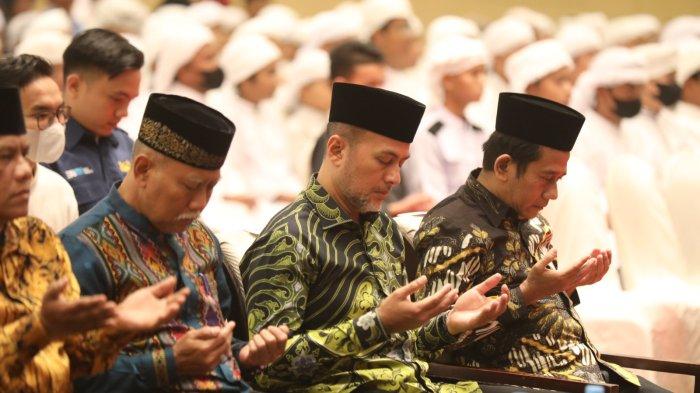Gelar Wisuda Akbar Tahfidz Alquran, Ijeck Apresiasi Yayasan Rapi Ray ...