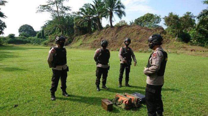 Gegana Sat Brimob Sumut Disposal Bom Temuan Tiga Anak Kecil di Daerah Amplas - Tribun-medan.com