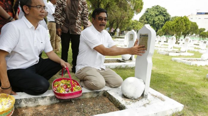 Djarot-Sihar Cari Makam Pahlawan Tidak Dikenali - Tribun-medan.com