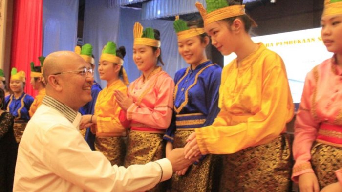 Gunakan Tiga Bahasa, Wali Kota Medan Resmikan Sekolah Medan Mulia ...