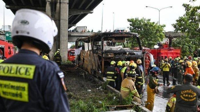 Sempat Tabrak Pembatas Jalan, Penyebab Bus Sekolah Thailand Terbakar ...
