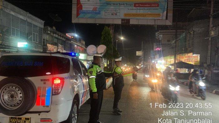 Cegah Kenakalan Remaja Sat Lantas Polres Tanjung Balai Blue Light Patrol - Tribun-medan.com