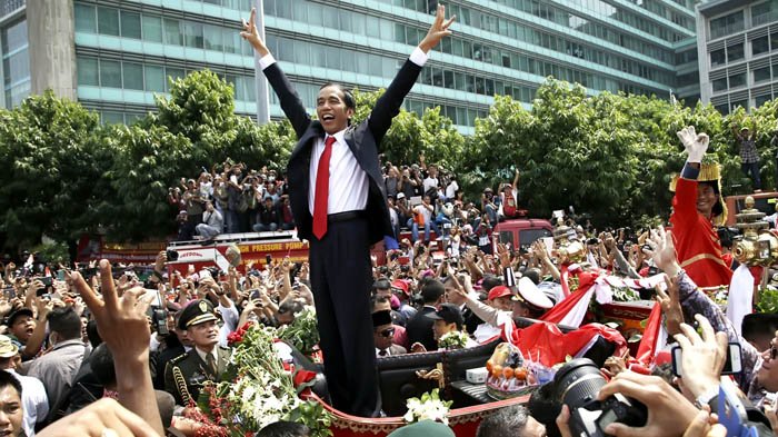 56 Tahun, Tetap Nge-Rock, Pak Jokowi - Tribun-medan.com