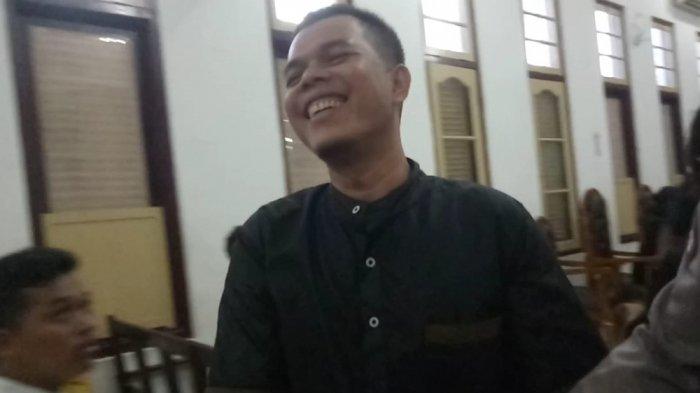 Joni Iskandar Tertawa setelah Divonis Mati oleh Majelis Hakim - Tribun ...