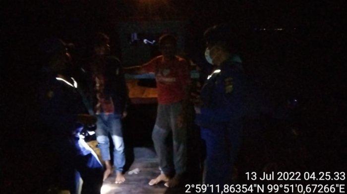 Hendak Melaut Kapal Tanpa Nama di Hentikan Personil Satpolair Polres Tanjungbalai Guna ...
