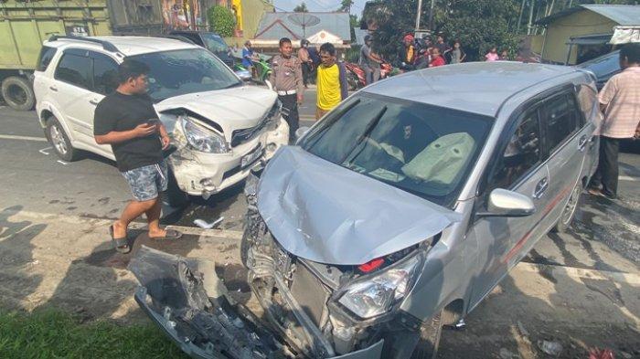 Laga Kambing Antarminibus, Dua Sopir Lolos dari Maut - Tribun-medan.com