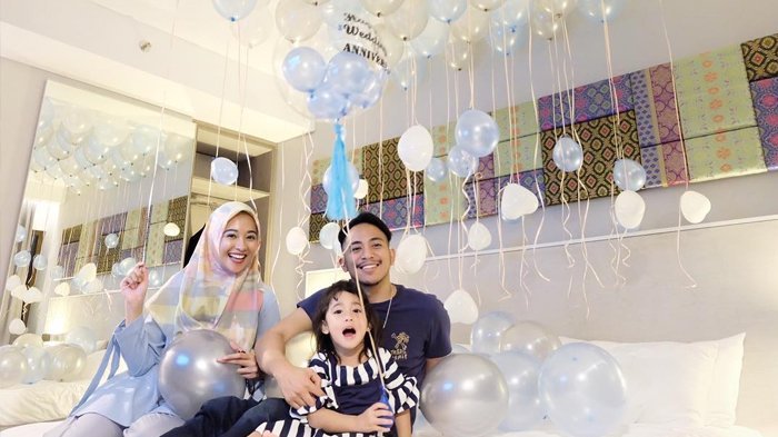 POTRET Rumah Baru Artis Poppy Bunga, Ketakutan Lihat Ulah Suami : Agak ...