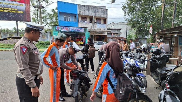 Personel Satlantas Polres Padangsidimpuan Razia Knalpot Brong untuk Ciptakan Tertib Lalu Lintas ...