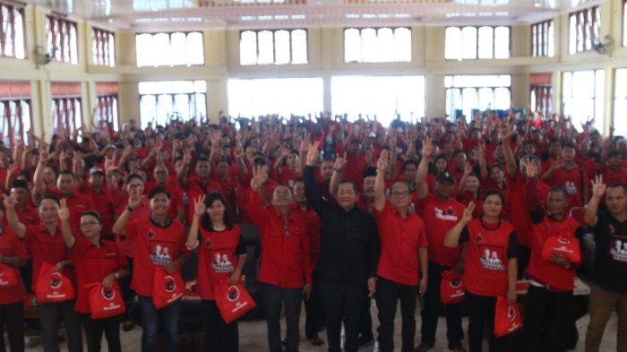 Ketua DPD PDIP Sumut Bekali BSPN Gunung Sitoli Hadapi Potensi ...