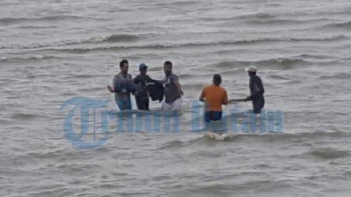 Dua Penumpang Meninggal Saat Perahu Ini Tenggelam - Tribun-medan.com