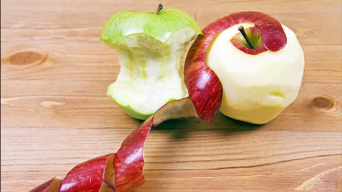 Apakah Kamu Makan Apel dengan Kulit atau Mengupasnya? Ternyata Begini ...