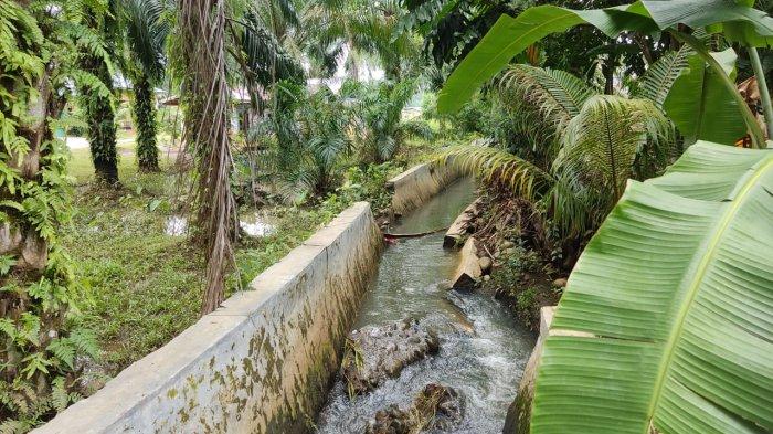 Tembok Lining Parit Jebol,Jadi Satu Penyebab Banjir di Dua Kecamatan ...