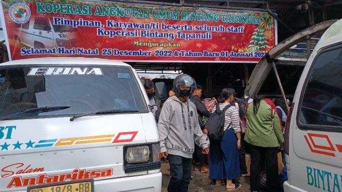 Loket Bus Koperasi Bintang Tapanuli Dipadati Pemudik Hingga Ada yang ...