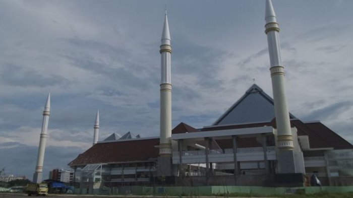 Lihat Megahnya Masjid Raya Pertama di Jakarta Ini Foto-foto dan ...