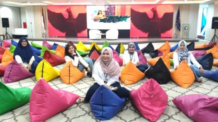 Medan Beanbag Kreasikan Bulir Styrofoam Jadi Kursi Malas yang Nyaman ...