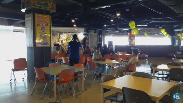 NEWSVIDEO: Aneka Pilihan Makanan di Merica Food Center - Tribun-medan.com