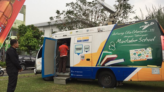 Bank Sumut Hadirkan Mobil ATM di PRSU - Tribun-medan.com