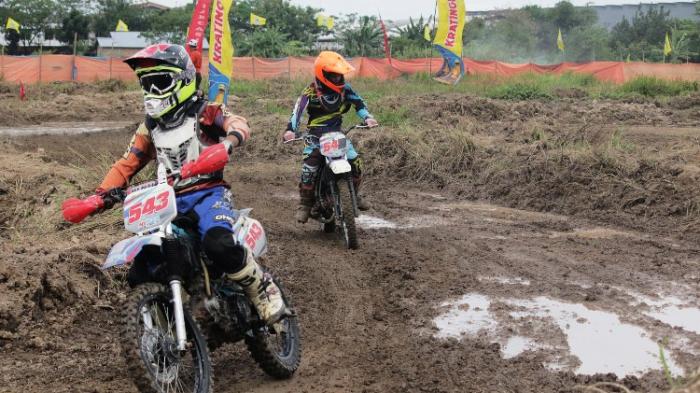 150 Crosser Berlaga di Motocross Serie IV - Tribun-medan.com