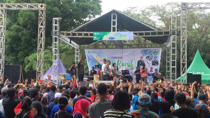 MayDay Fiesta Berlangsung Meriah dengan Panggung Orasi - Tribun-medan.com