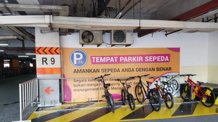 Mal Siapkan Parkir Sepeda, Gunakan Besi Khusus sebagai Pengaman ...