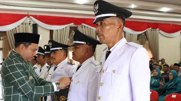 LANTIK 13 Kepala Desa Terpilih, Bupati Pakpak Bharat Franc Bernhard Tumanggor Tegas Pesankan Hal ...
