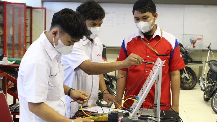 Technical Training, Inovasi Pengembangan Kompetensi Mekanik Honda ...