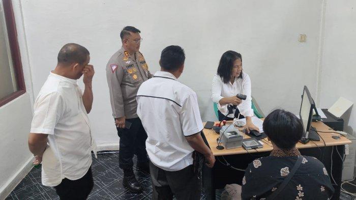 Kapolres Simalungun Sidak Layanan SKCK dan Sidik Jari, Masyarakat Mengaku Puas - Tribun-medan.com