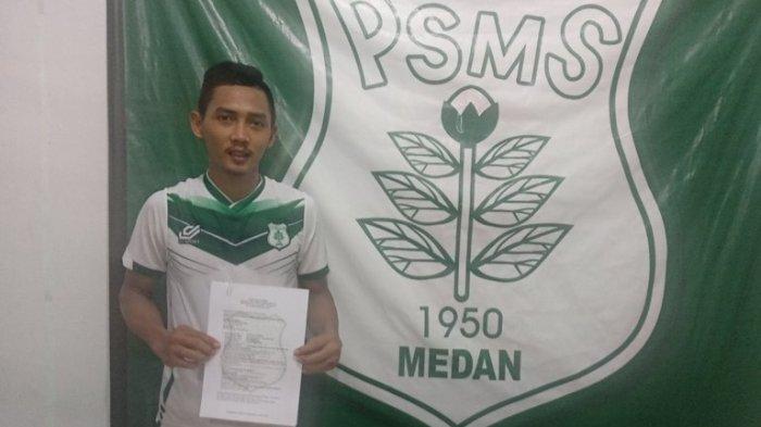Resmi Tanda Tangan Kontrak, Afiful Huda Siap Bela PSMS Sekuat Tenaga di ...