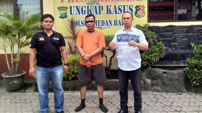 Pengedar Sabu Dibekuk saat Tengah Pegang Bong - Tribun-medan.com