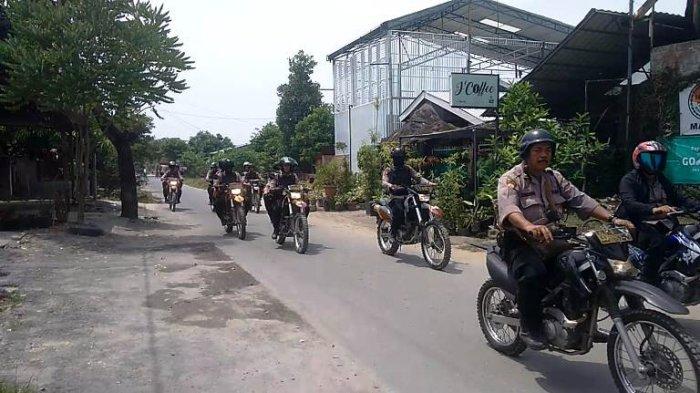Polisi Dihalangi Portal saat Gerebek Kampung Narkoba di Jalan Jermal, Terpaksa Dirubuhkan ...