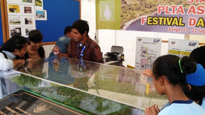 Sehari, PLTA Asahan I Angkut 5 Ton Sampah - Tribun-medan.com