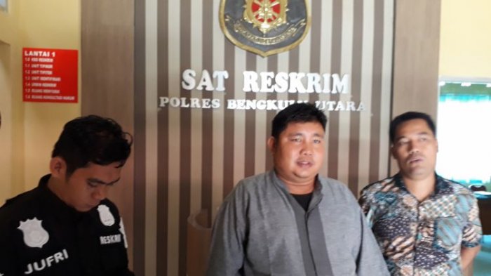 PNS yang Sebarkan Meme Jokowi Jadi Pengemis Ditangkap Polisi - Tribun ...