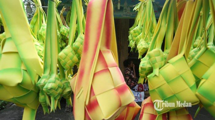 FOTO-FOTO Hari Raya Sebentar Lagi, Penjualan Pernak-pernik Nuansa ...