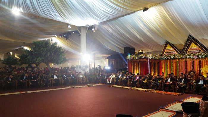 Begini Sidang Para Raja-raja di Pesta Adat Bobby Nasution-Kahiyang Ayu ...