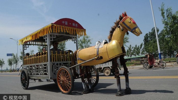 Modal Besi Rongsokan, Petani Ini Berhasil Buat Kuda Besi Berjalan ...