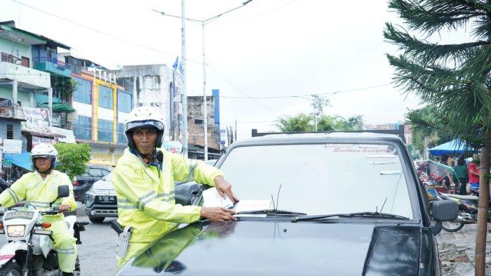 Warga Apresiasi Polda Sumut Tindak Angkutan Umum Melanggar Lalulintas Bikin Macet Jalan SM Raja ...